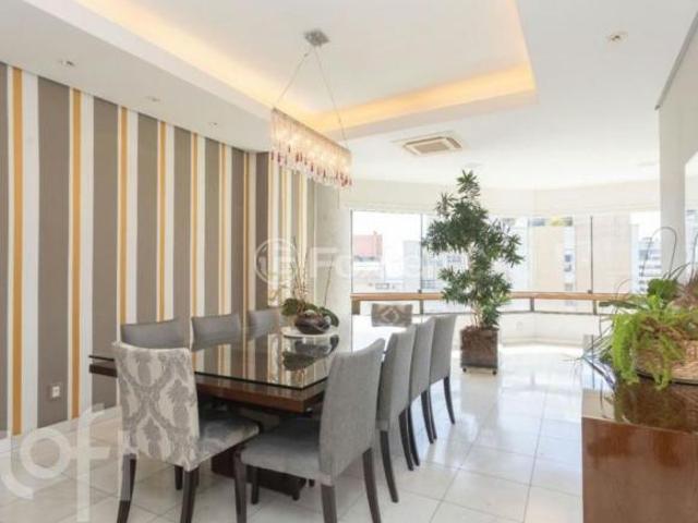 Cobertura, 4 dormitórios, 692.74 m², em Moinhos de Vento