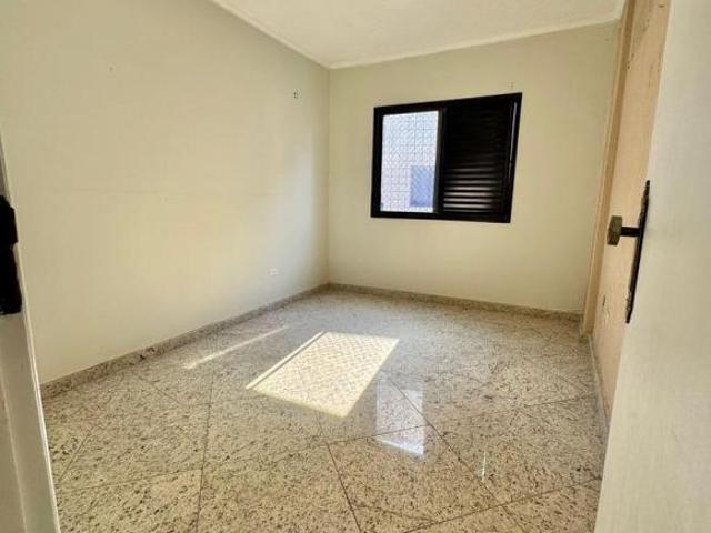 Cobertura: 4 Dormitórios 173m² com Quintal a 100m do Mar