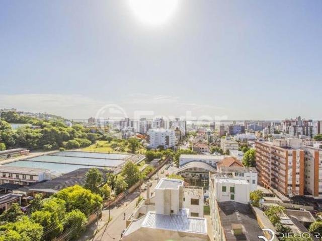 Cobertura, 4 dormitórios, 302.63 m², em Menino Deus