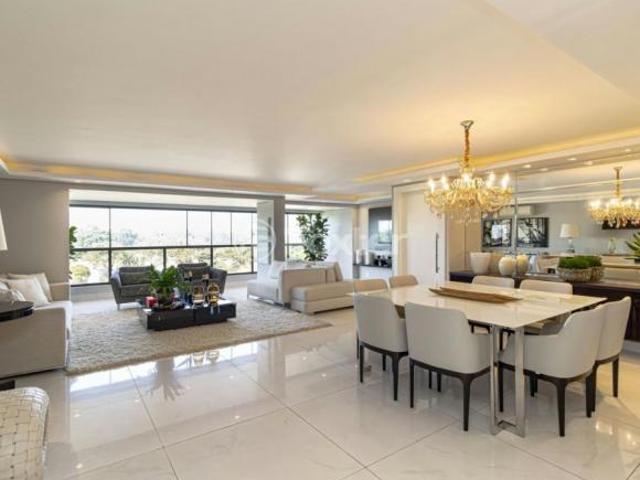 Cobertura, 4 dormitórios, 378.6 m², em Vila Cruzeiro