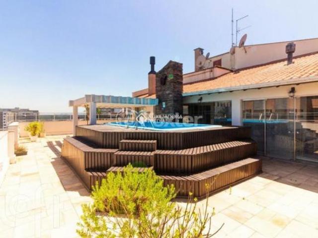 Cobertura, 4 dormitórios, 389.78 m², em Centro