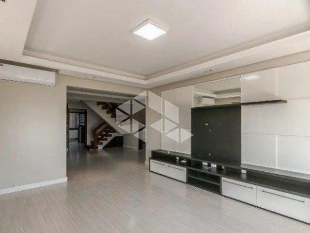 Cobertura 4 dormitórios, 3 suítes, piscina,4 vagas. À venda no Centro de Canoas. Aceita financiamen