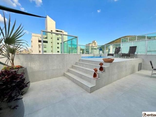 Cobertura 4 quartos com espaço gourmet e piscina!
