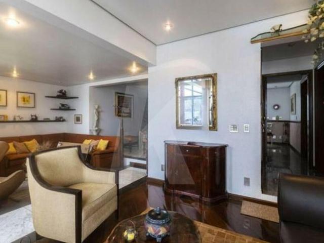 Cobertura 5 Dormitórios 3 Suítes com 5 Vagas 280m²