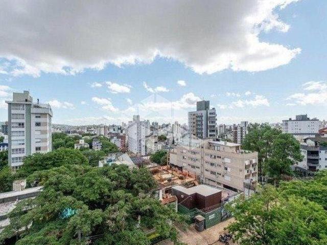 Cobertura 5 dormitórios com 2 suítes e 2 vagas no Petrópolis