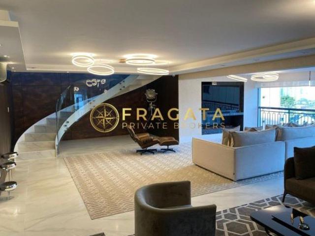 Cobertura 800m² Reformada | Piscina Privativa | 7 Vagas | Panamby SP