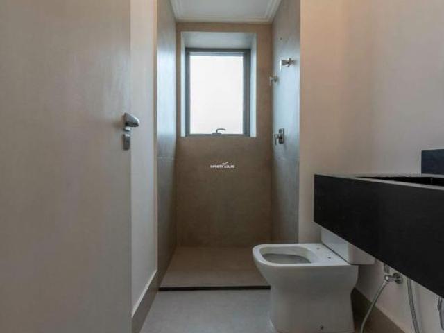 Cobertura c/ 4 quartos, 4 suítes e 8 vagas, 593m², à venda no Condomínio Residencial Figueira Altos