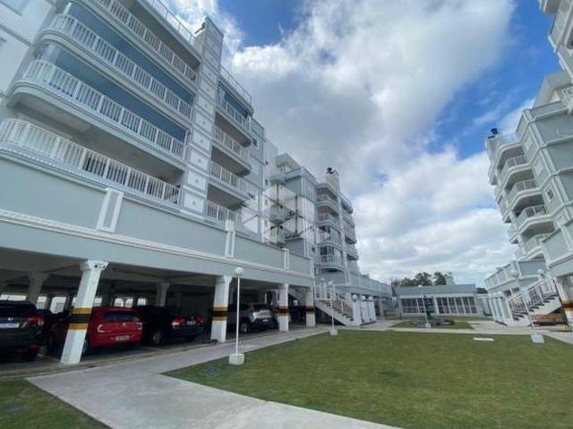 Cobertura com ampla sacada e terraço