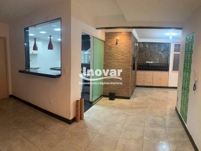 Cobertura com aproximadamente 200m² 2 quartos e 2 vagas de garagem no Santa Lúcia