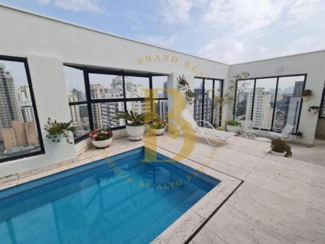 Cobertura com espaço gourmet, linda vista, localizada no Campo Belo