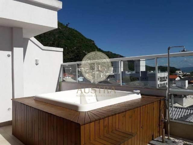 Cobertura com jacuzzi