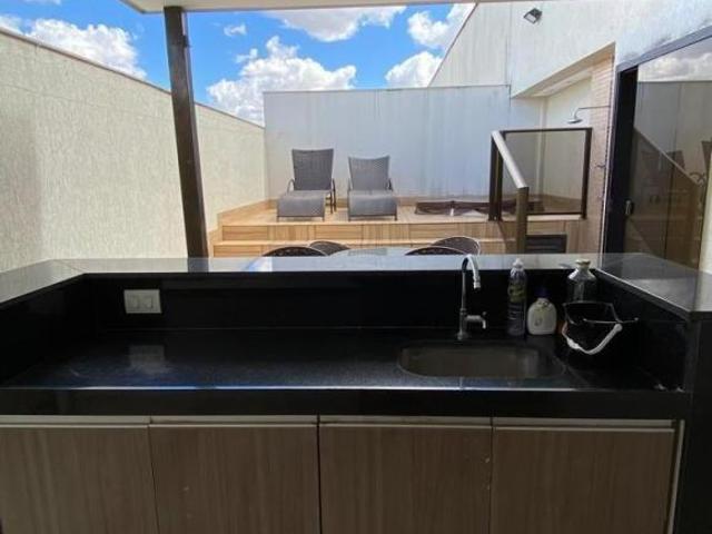 COBERTURA COM JACUZZI SENDO DUAS SUÍTES PLANTA DO IMÓVEL MUITO BEM DIVIDIDA!