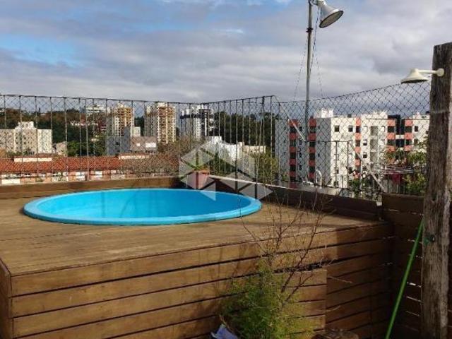 Cobertura com piscina e garagem próximo ao Barra Shopping