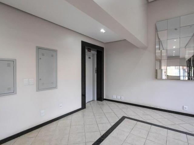 Cobertura com piscina e suíte