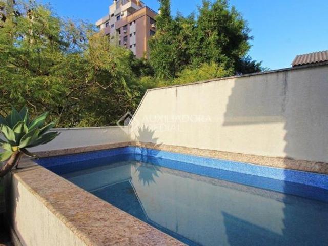 Cobertura com Piscina no Bairro Petrópolis