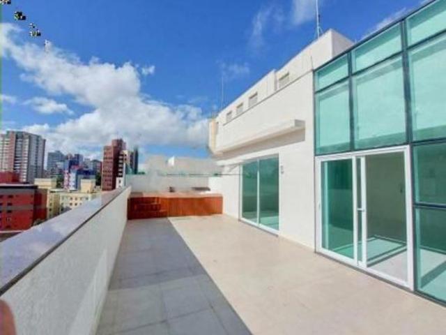 Cobertura com terraço amplo, 03 suítes, 03 vagas pronta para morar, no Cabral em Curitiba PR