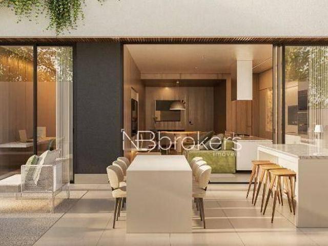 COBERTURA COM TERRAÇO PRIVATIVO E 3 VAGAS E ALTO PADRÃO!