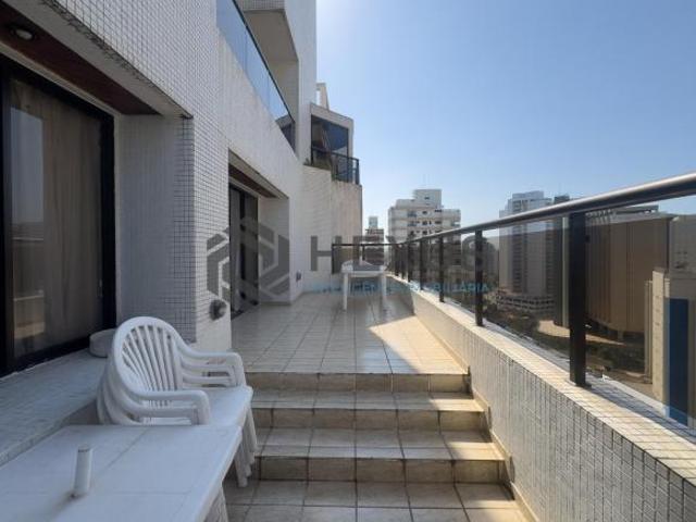 Cobertura com vista mar, varanda gourmet e lazer a uma quadra da Praia das Astur