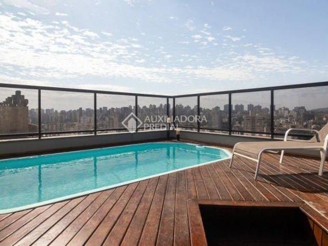 Cobertura com vista incrível à venda no bairro Petrópolis
