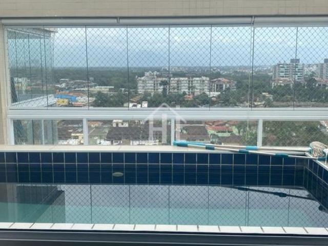 Cobertura com vista para o mar no centro de Bertioga!