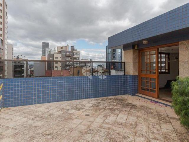 Cobertura com 03 dormitórios/quartos, 03 vagas/box, no bairro Petrópolis em Porto Alegre RS