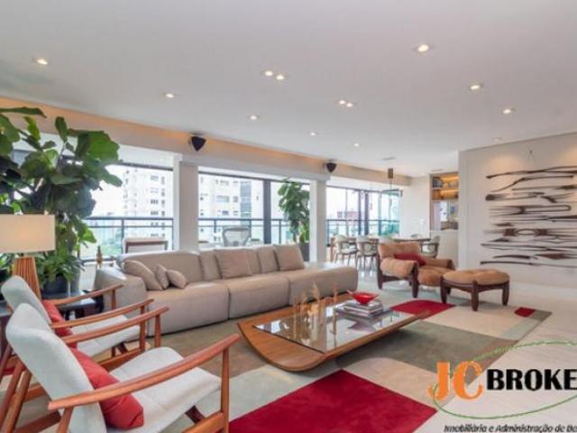 Cobertura com 190 m², 3 dormitório sendo 2 Suítes, Living com varanda integrada, 3 Vagas