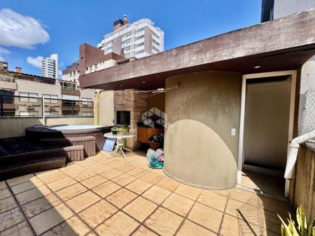 Cobertura com 110m² no Mont Serrat