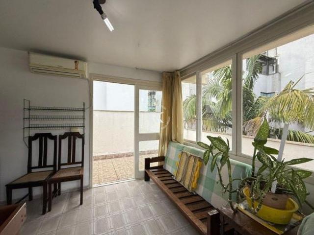 Cobertura com 117 m² a poucos passos da Praça da Encol