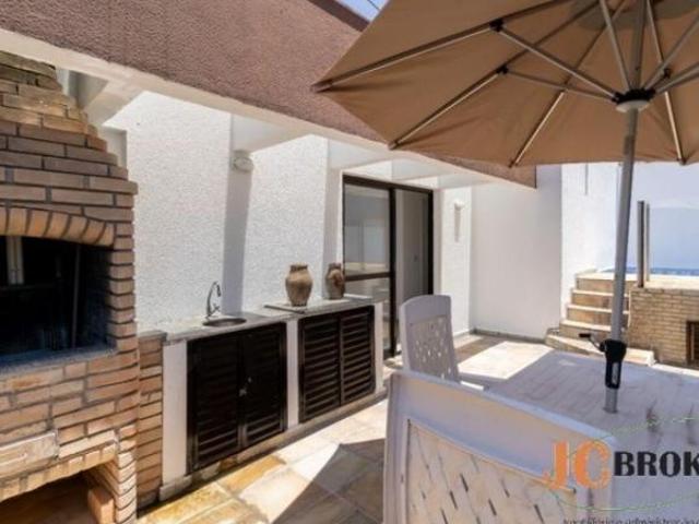 Cobertura com 115m² de área útil