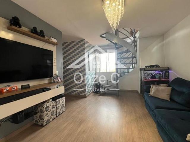 COBERTURA COM 120m², 3 dormitórios, 2 vagas cobertas e fixas !