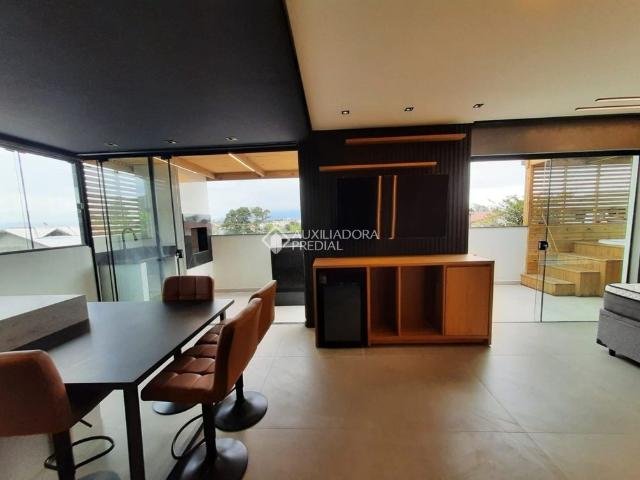 Cobertura com 1 quarto e 41m² para alugar em Campeche, Florianópolis