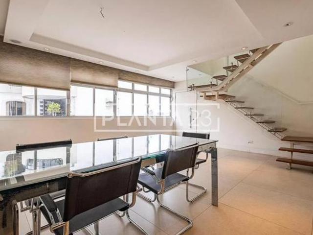 Cobertura com 240 m², 2 quartos sendo 2 suítes à venda no bairro Jardim Paulista