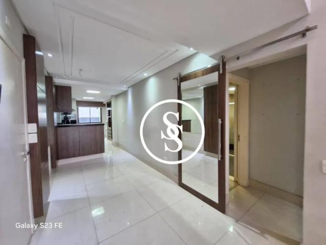 Cobertura com 254 m² de área total privativa, 3 dormitórios e 2 vagas, por R$ 1.498.000,00 Centro