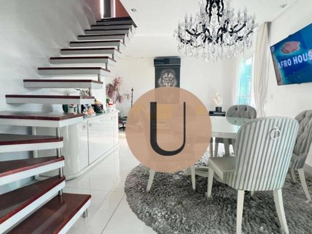 Cobertura com 290 m² com 2 dorm sendo 1 suíte, jacuzzi, 3 banheiros e 3 vagas de garagens no Jardim