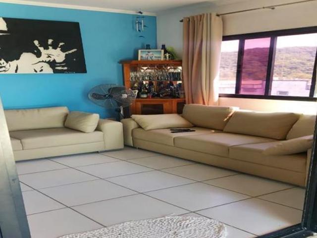 Cobertura com 200 m² na Enseada
