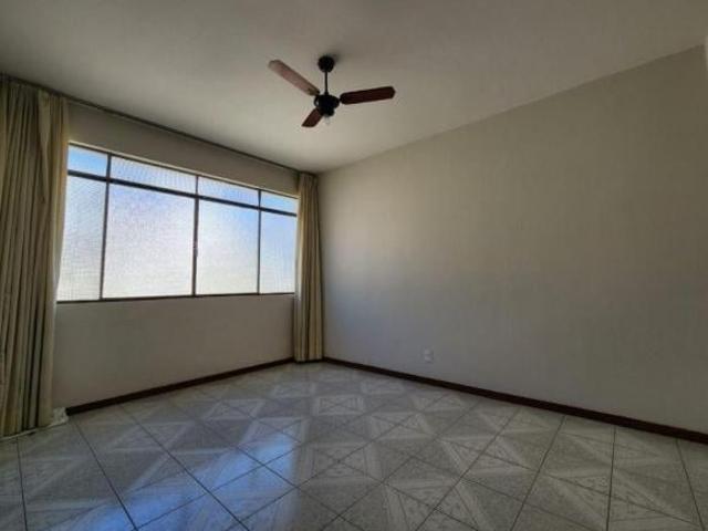 Cobertura com 224m² no Centro de Juiz de Fora por R$378.000
