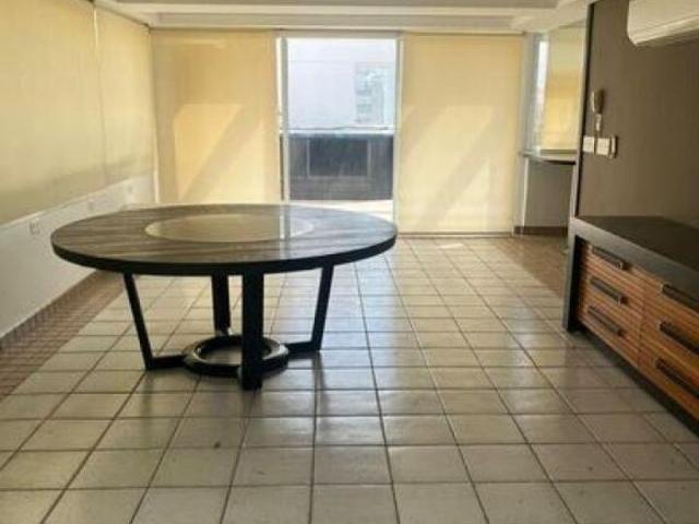 Cobertura com 230m², 4 suítes, 4 vagas