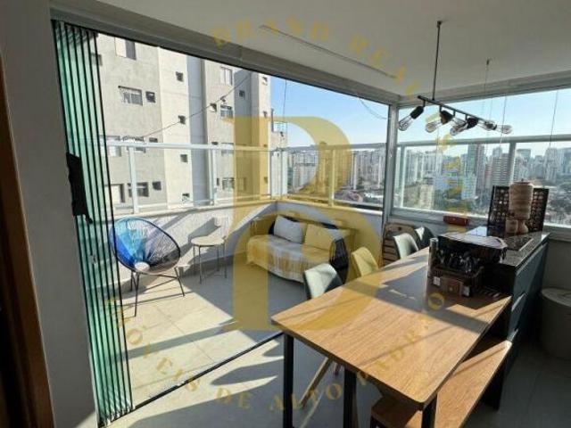 Cobertura com 2 Dormitórios 1 Suíte, Living Amplo e 2 Vagas de Garagem