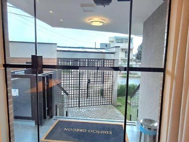 Cobertura com 2 dormitórios à venda, 69 m² por R$ 650.000,00 Parolin Curitiba/PR