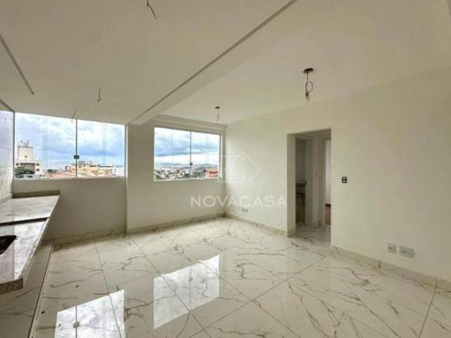 Cobertura com 2 dormitórios à venda, 94 m² por R$ 683.700,00 Heliópolis Belo Horizonte/MG