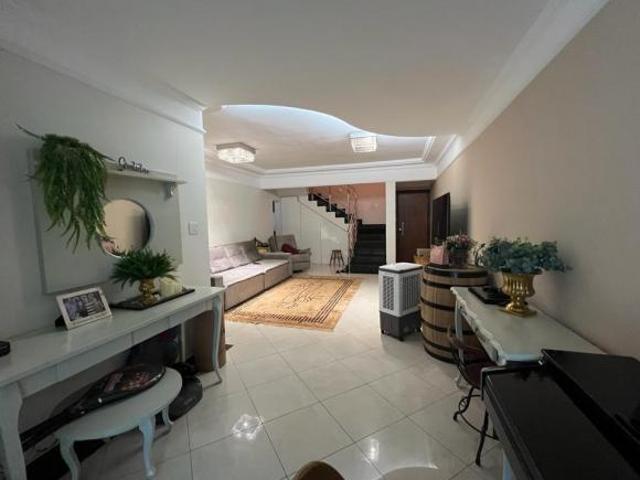 Cobertura com 2 quartos à venda, bairro Santa Mônica Uberlândia/MG
