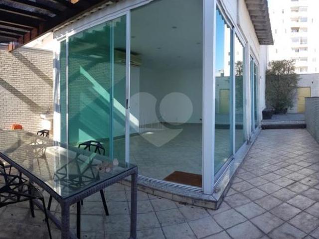 Cobertura com 2 quartos à venda em Vila madalena SP