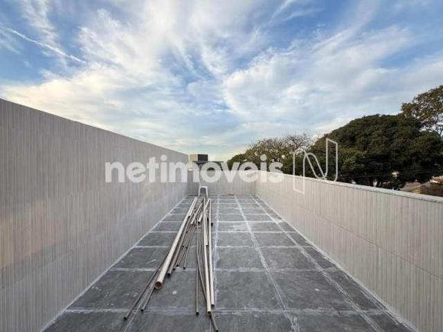 Cobertura com 2 Quartos à Venda, 100m² , 1 Vaga, Bairro Copacabana, próximo à Av