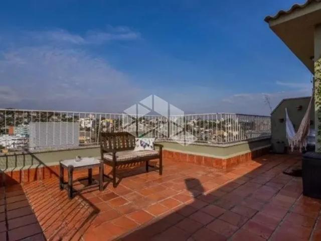 Cobertura com 2 quartos e terraço amplo a venda 119m2