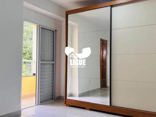 Cobertura com 2 Quartos e 1 banheiro para Alugar