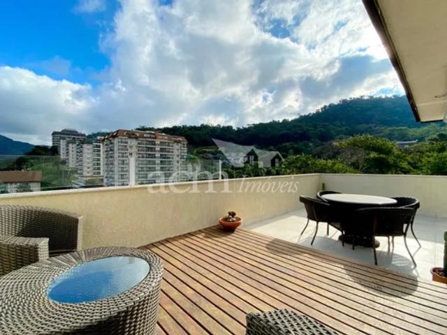 Cobertura com 2 Quartos e 2 banheiros à Venda, 110 m² por R$ 1.100.000
