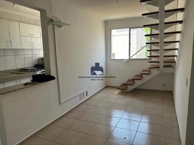 Cobertura com 2 Quartos e 2 banheiros à Venda, 125 m² por R$ 272.000