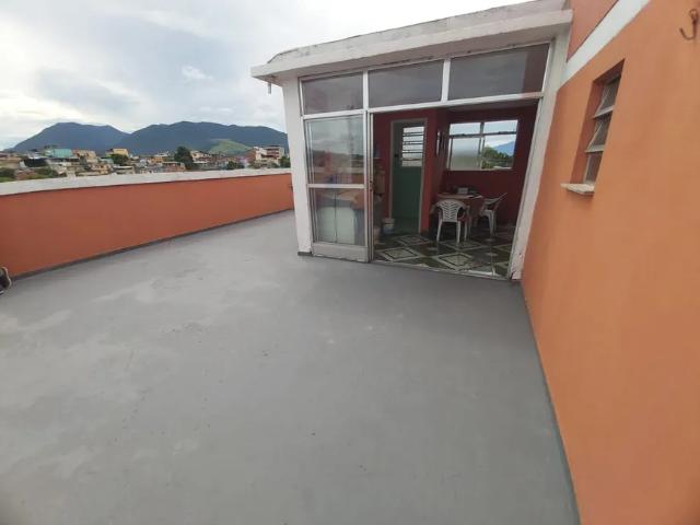 Cobertura com 2 Quartos e 2 banheiros à Venda, 120 m² por R$ 230.000