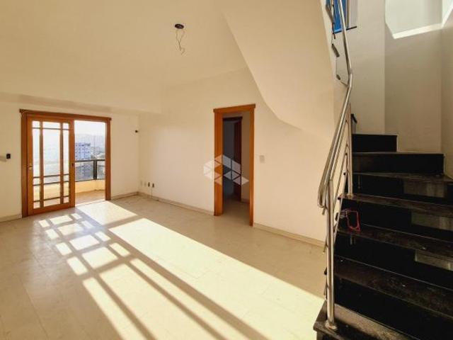 Cobertura com 3/4 dormitórios, suíte, sacada, terraço, elevador, vagas, piscina, quiosque. Aceita fi