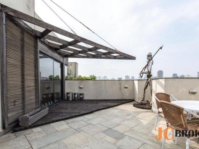 Cobertura com 354m² de área útil, 4 suítes, 4 vagas
